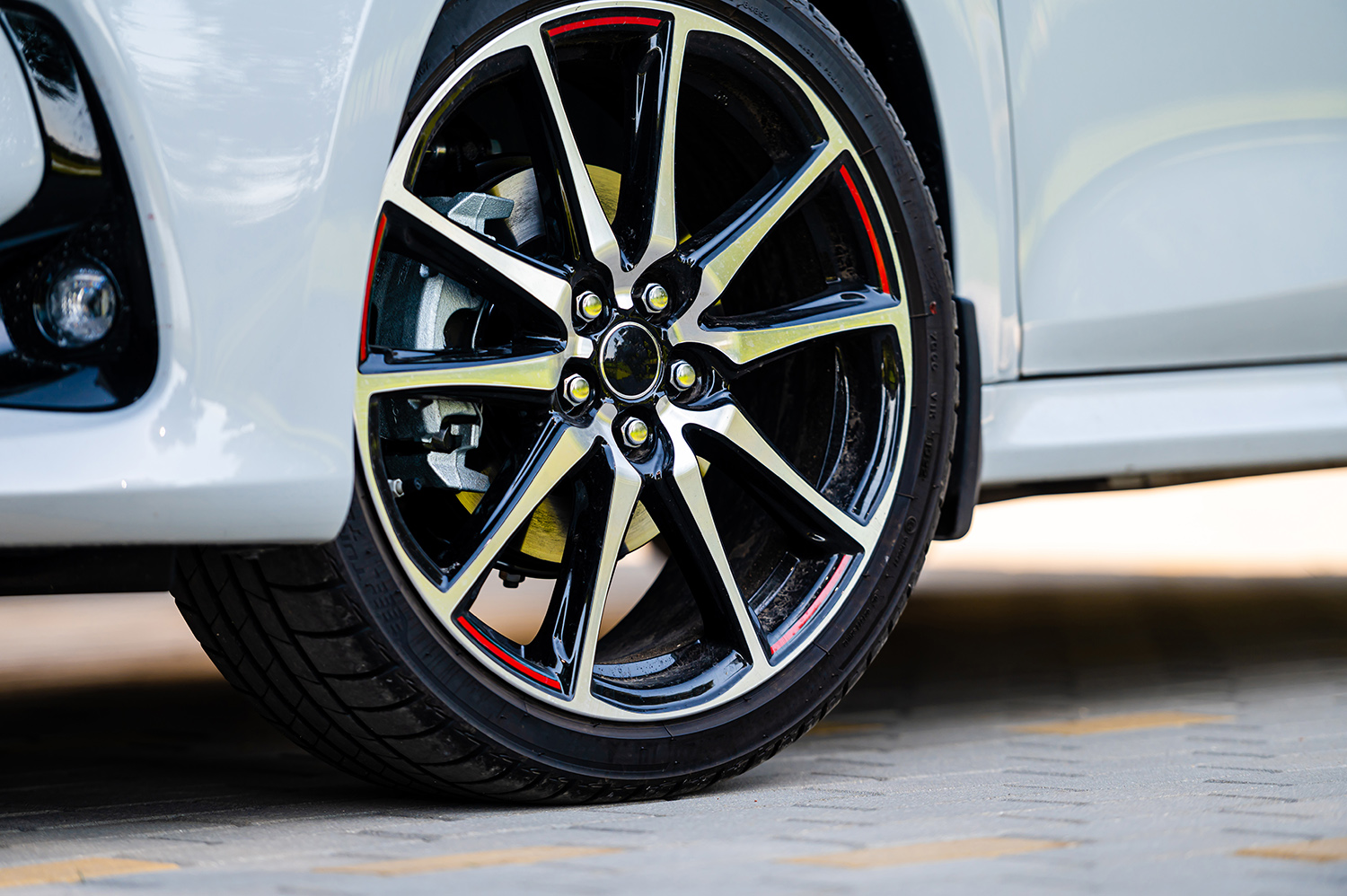 Custom Wheels | Wheel and Tire Proz
